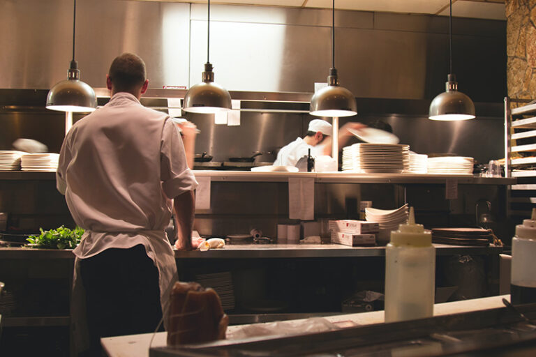 How to Design a Well-Functioning Commercial Kitchen - Business Partner ...