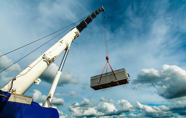 4 Benefits Of Lifting Equipment In Construction - Business Partner Magazine
