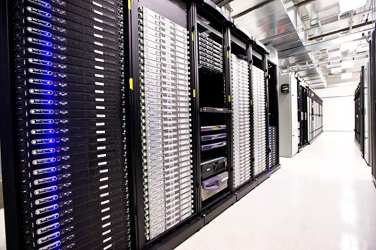 5 Things to Consider When Choosing a Server for Your Small Business ...