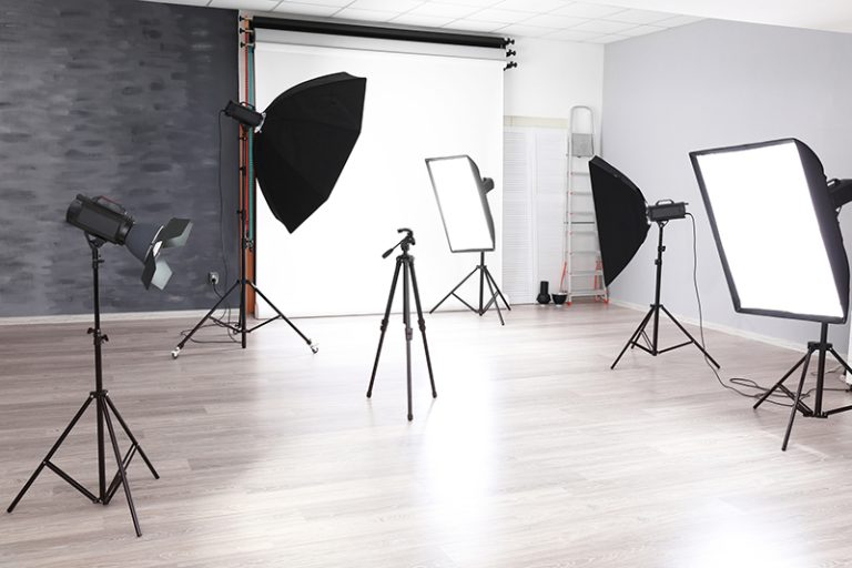 12 Benefits of Renting a Professional Photo Studio - Business Partner ...