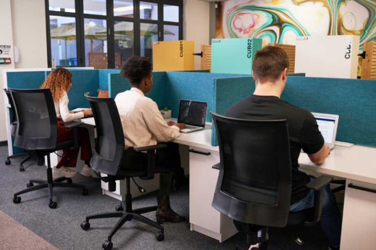 Setting Up And Using Your Ergonomic Office Chair The Right Way ...